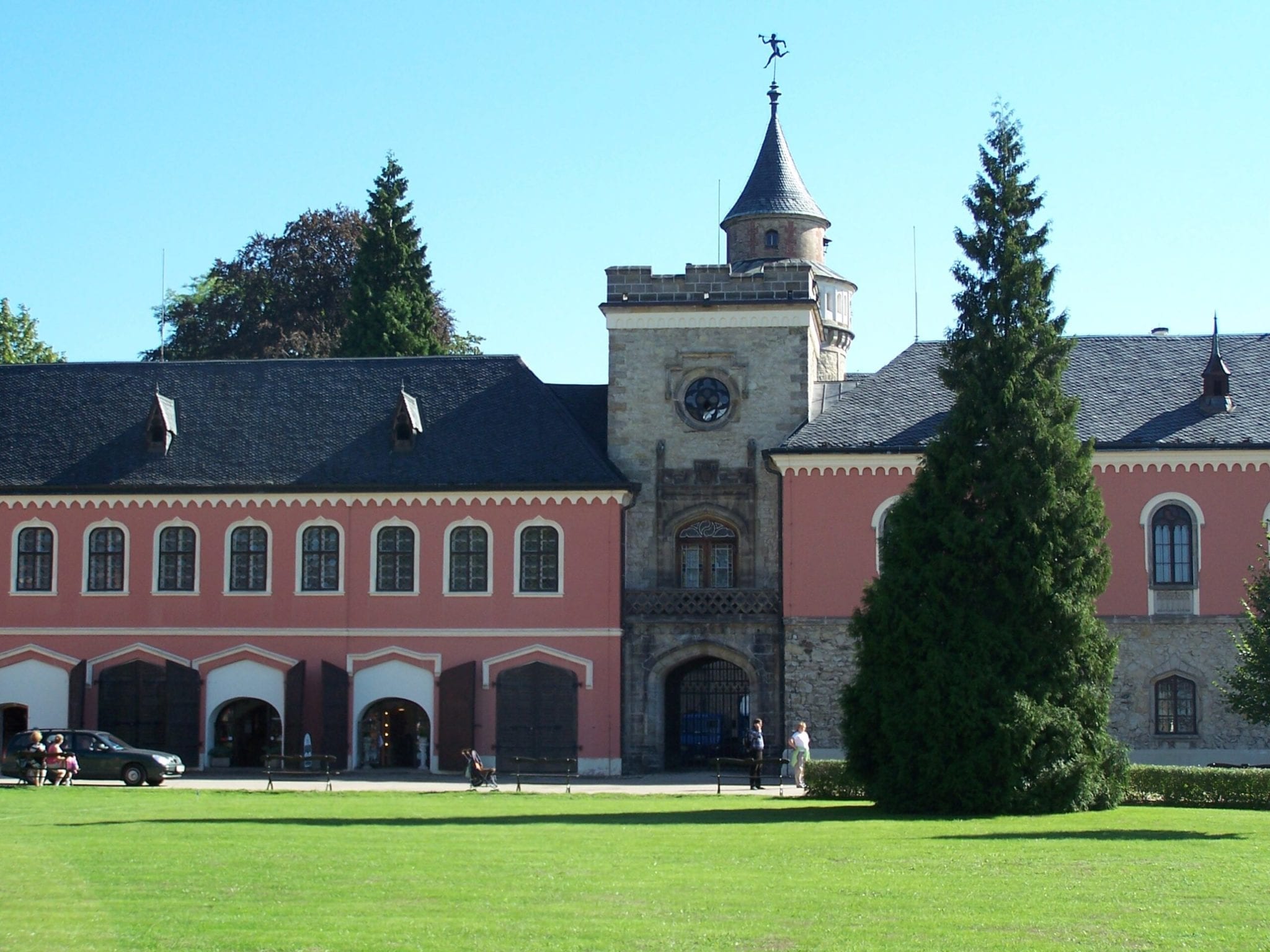 Zámek Sychrov, jeden z nejkrásnějších zámků v Čechách – tip na výlet ...