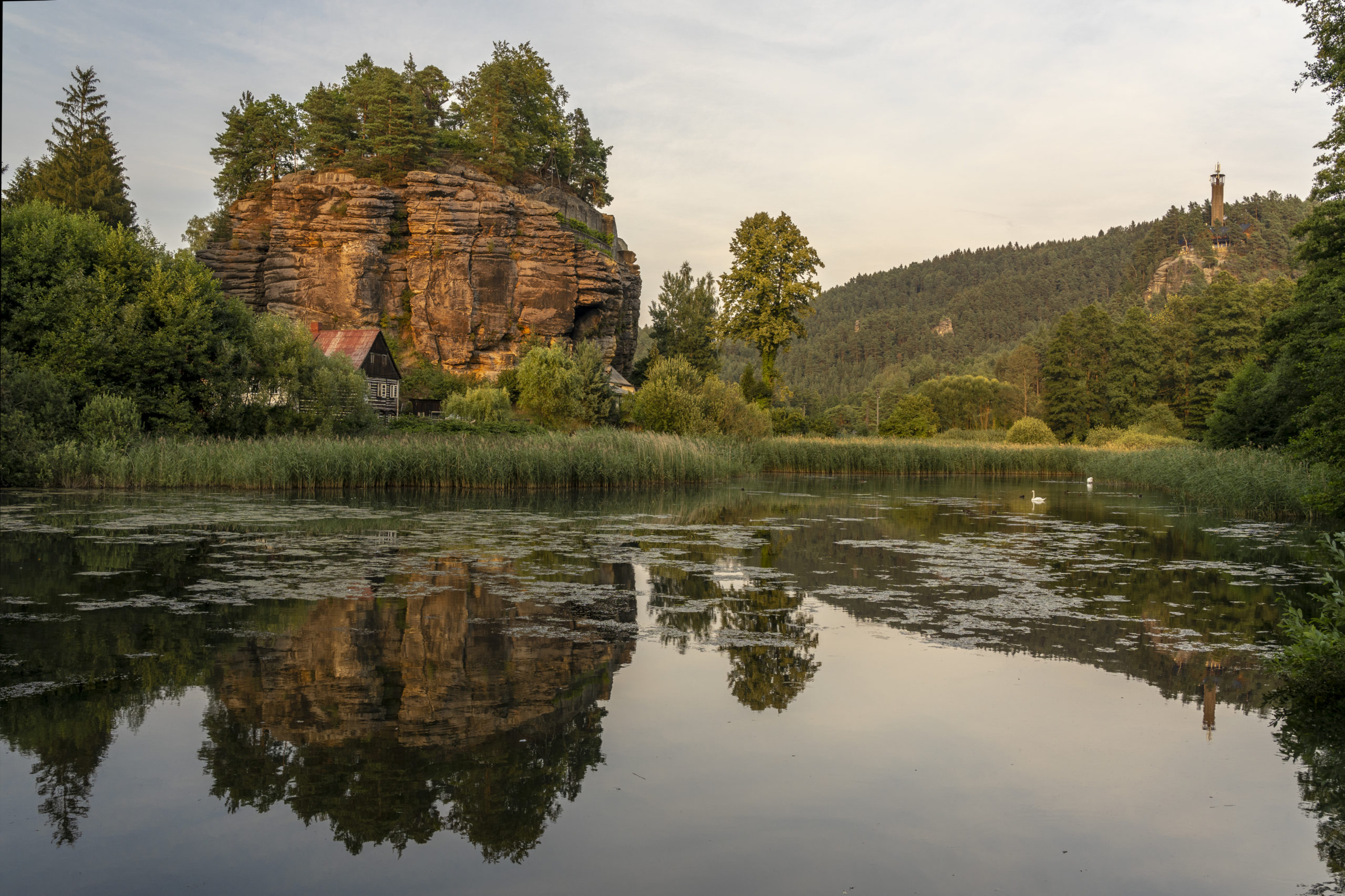 Skalní hrad a poustevna Sloup – tip na výlet | Vyletnik.cz