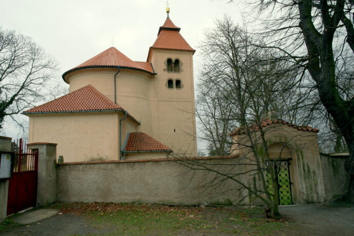 Hradiště Budeč a rotunda sv. Petra a Pavla