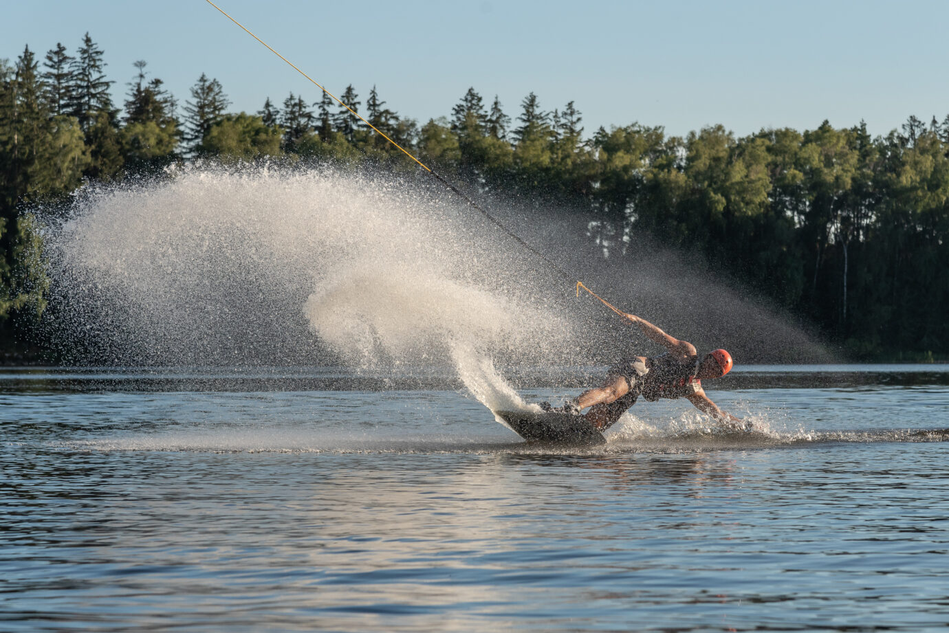 Výlet plný zážitků jak na vodě, tak na souši — to jsou školní výlety se ...