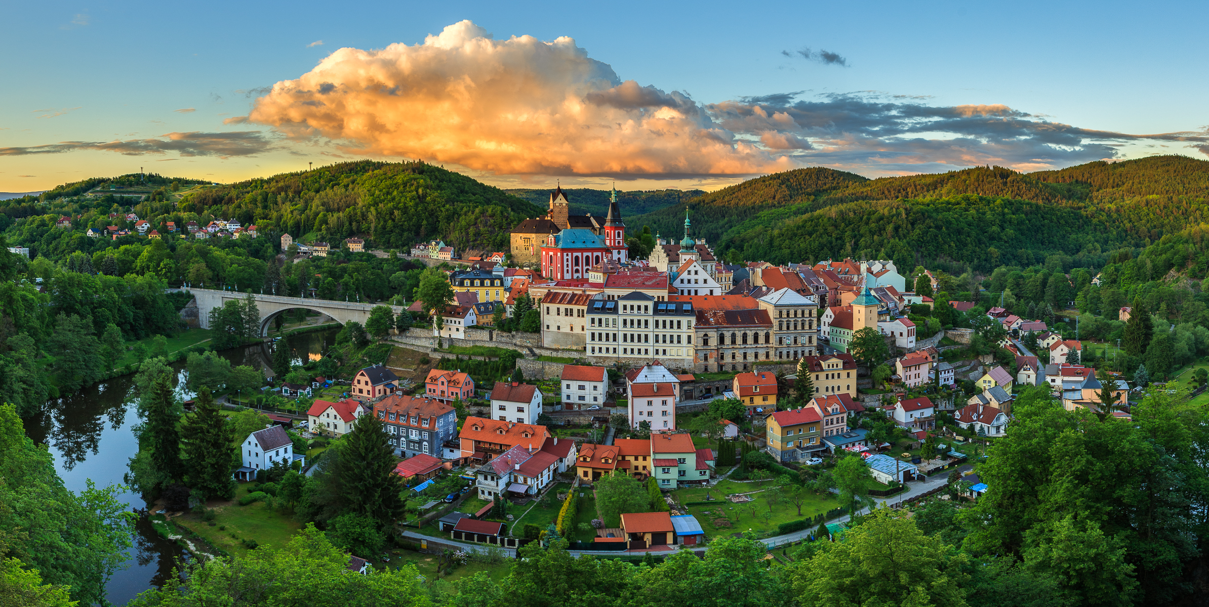 Město Loket - nádherný výlet nejen na hrad | Vyletnik.cz