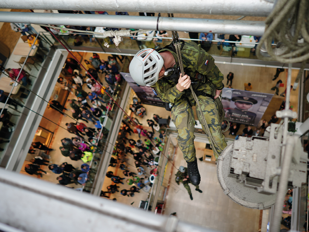 Army den v OC Nisa | Vyletnik.cz